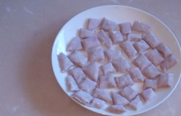 How to Make Gum - DIY Projects for Teens