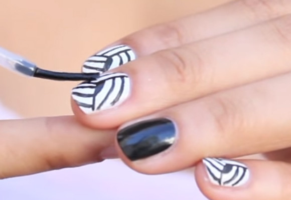 How to Make an Easy Optical Illusion Nail Art - DIY Projects for Teens