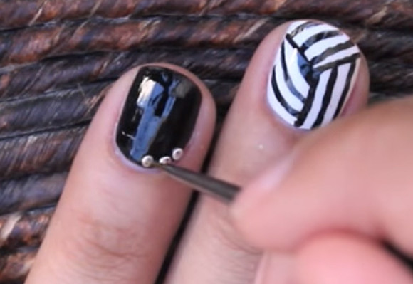 How to Make an Easy Optical Illusion Nail Art - DIY Projects for Teens